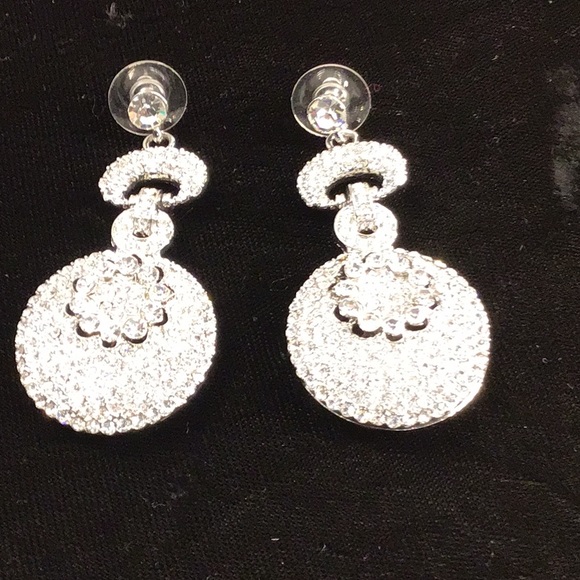 crystal | Jewelry | Dangle Crystal Drop Earring Intimate Design | Poshmark